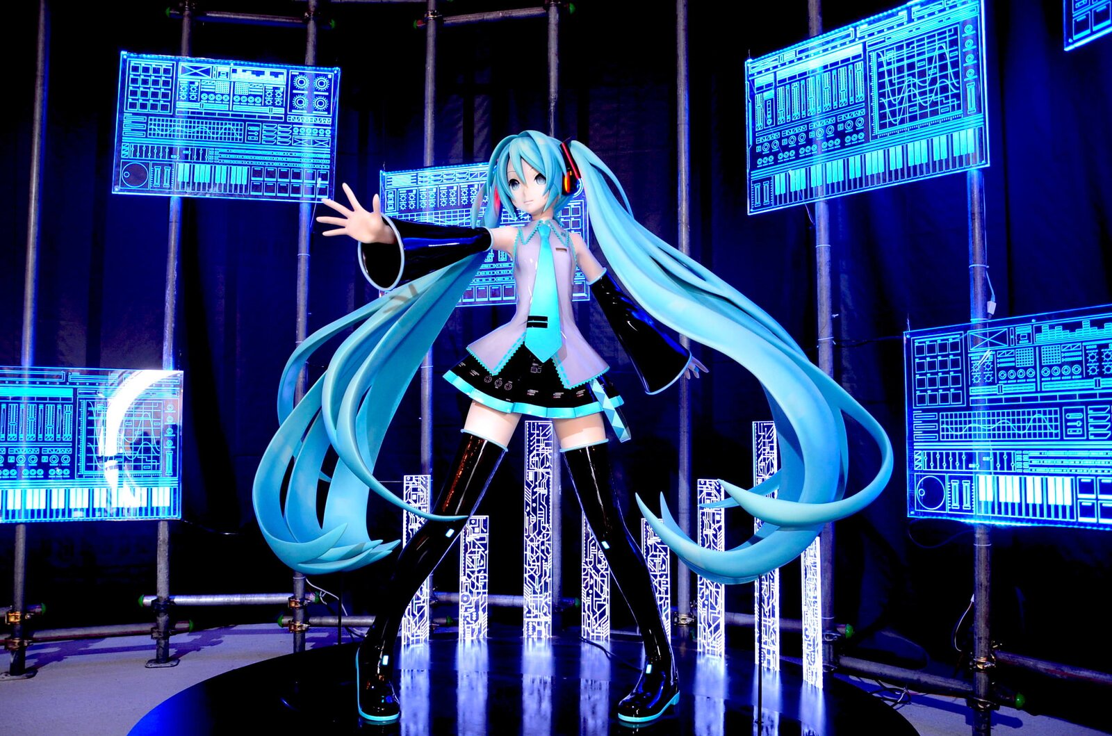 Hatsune Miku’s Angelic Voice Echoes Through an Onsen Town - The Event ...