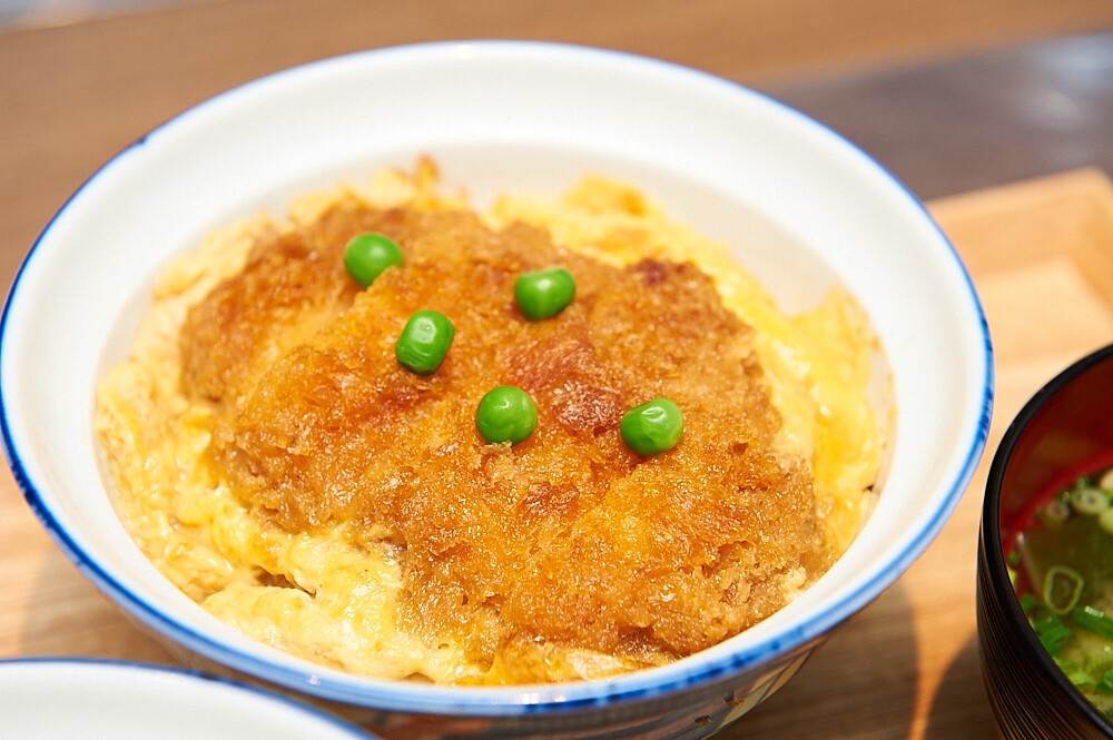 YURI!!! on ICE Cafe Makes History in Tokyo! [Photo Report] | Tokyo ...